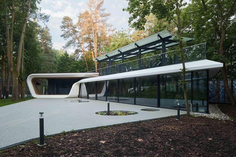 A Forest Garage Built Like a Sculpture for a Car Collection - Quiet Minimal